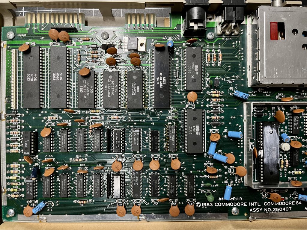 Commodore 64 in Original Box (Mismatch Serial) with Power Supply, RF ...